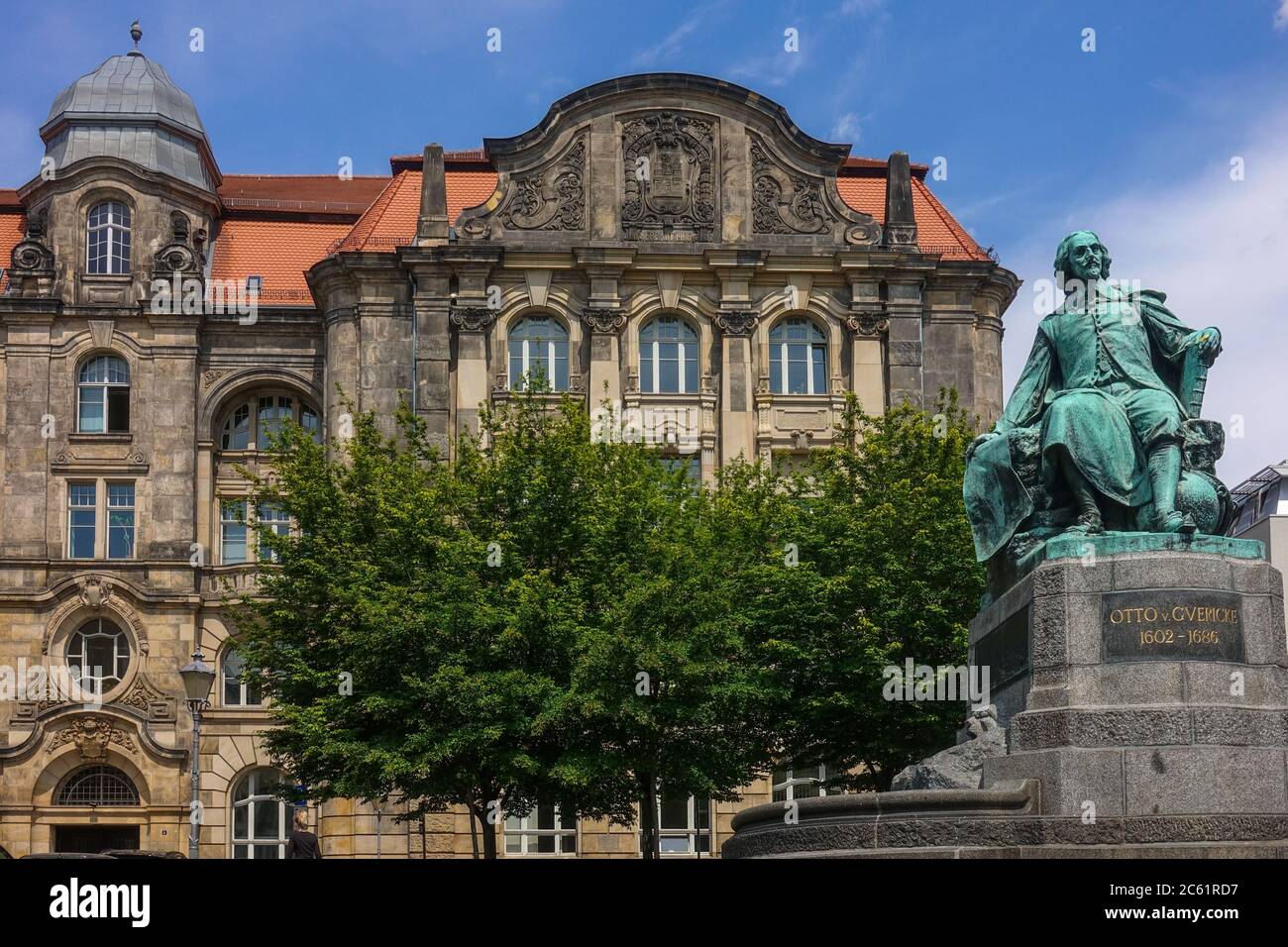 Magdeburg Otto Von Guericke Denkmal Stockfotos und -bilder Kaufen - Alamy