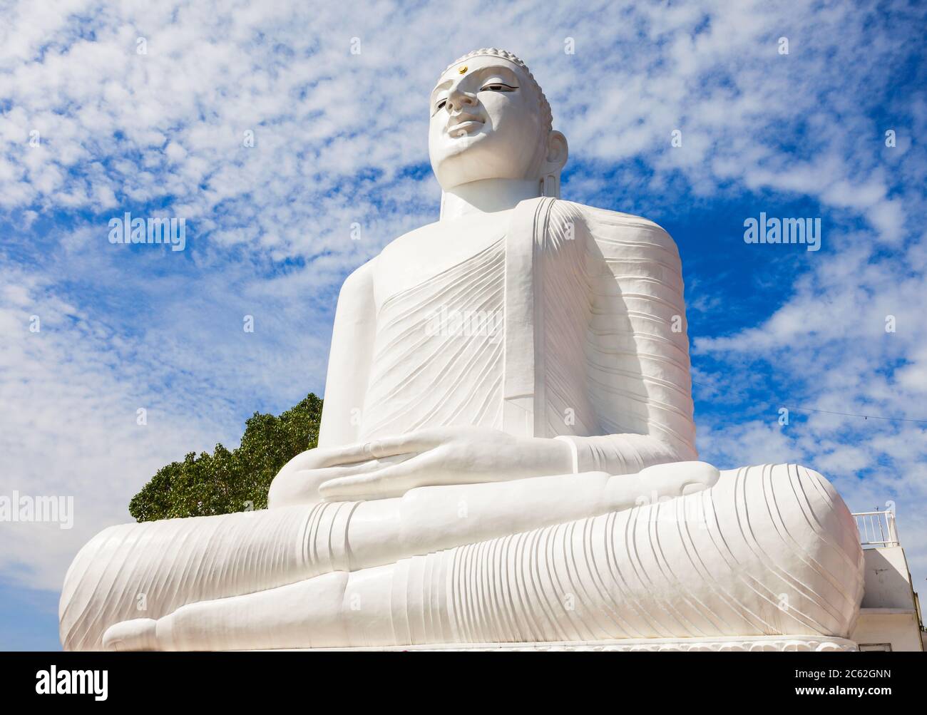 Bahirawa Kanda oder Bahirawakanda Vihara Buddha Statue in Kandy, Sri ...