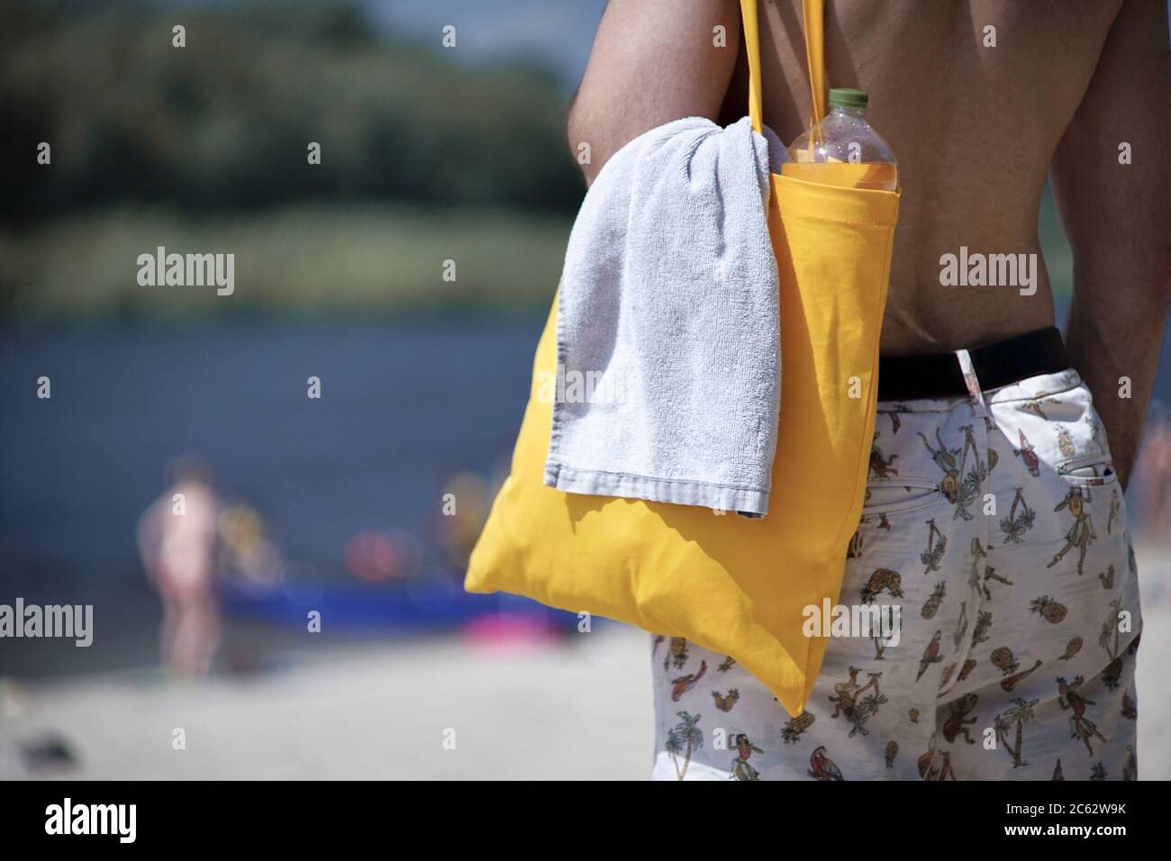 Gelber sack -Fotos und -Bildmaterial in hoher Auflösung – Alamy