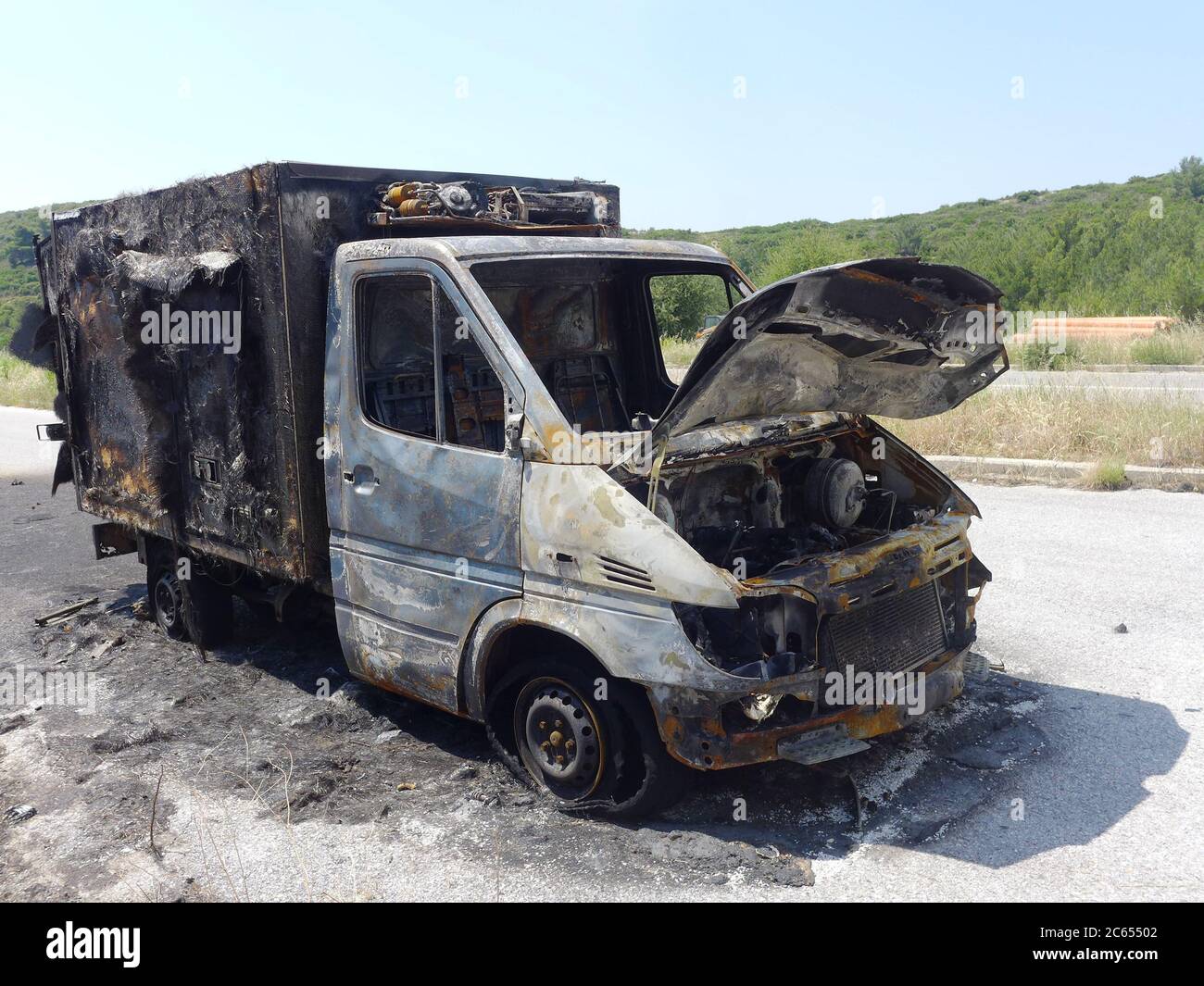 Burnt out van -Fotos und -Bildmaterial in hoher Auflösung – Alamy