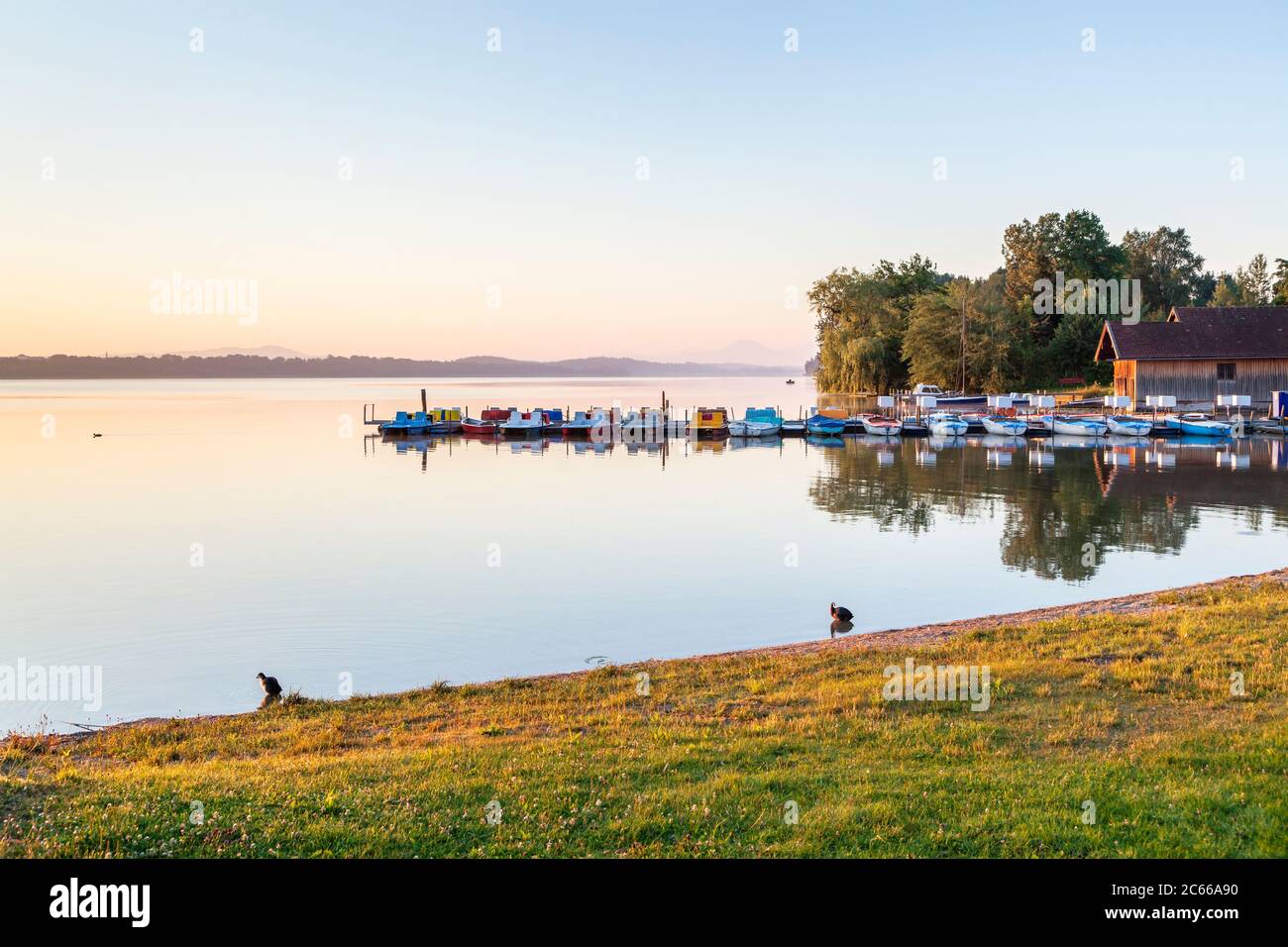 Boote Auf Waginger Sehen Stockfotos und -bilder Kaufen - Alamy