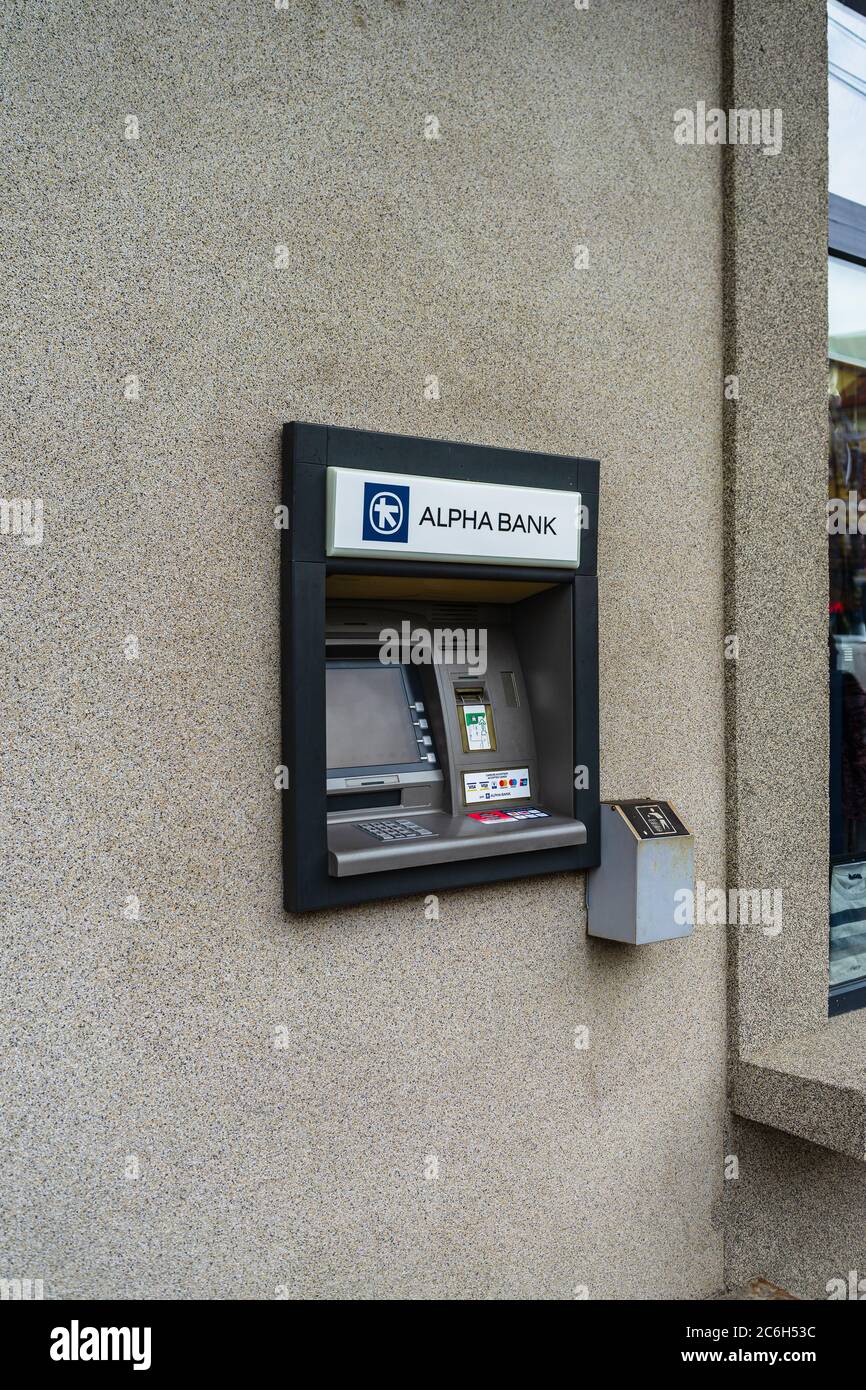Atm alpha bank isoliert -Fotos und -Bildmaterial in hoher Auflösung – Alamy