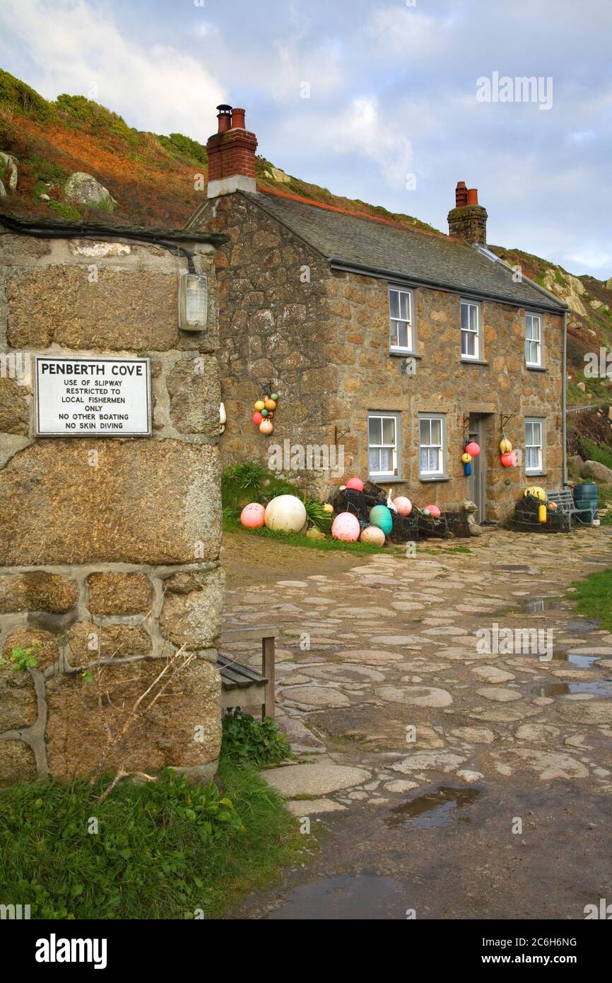 Hamlet penberth cornwall england -Fotos und -Bildmaterial in hoher ...