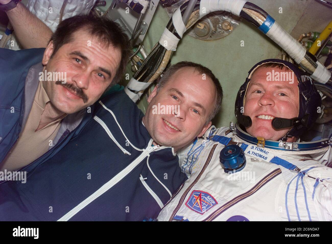 Astronaut andrew thomas -Fotos und -Bildmaterial in hoher Auflösung – Alamy
