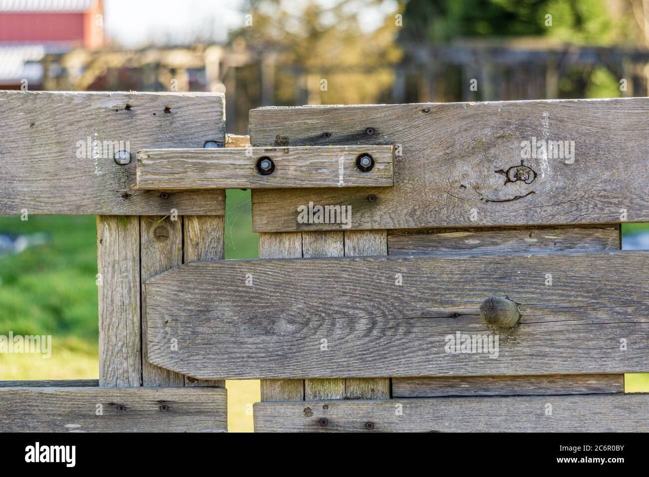 Hölzernes ranch tor -Fotos und -Bildmaterial in hoher Auflösung – Alamy