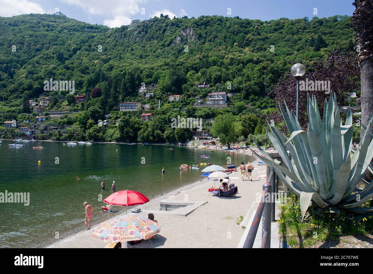 Lago maggiore cannobio -Fotos und -Bildmaterial in hoher Auflösung ...