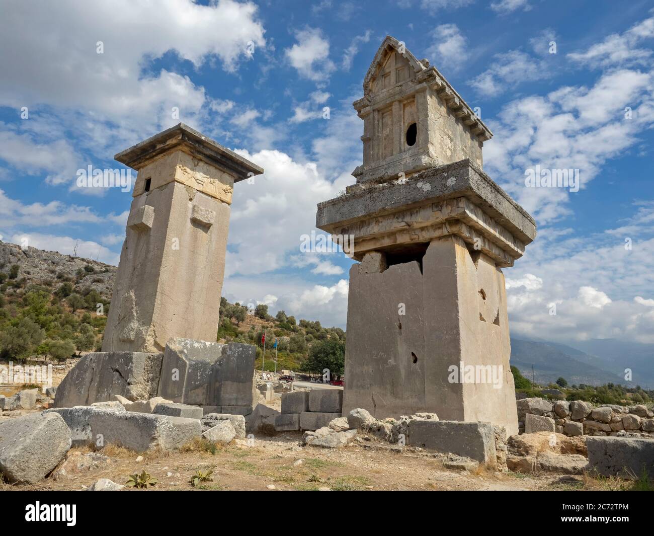 Antike antike Ruinen von Xanthos. Amphitheater, Harpy-Denkmal, UNESCO ...