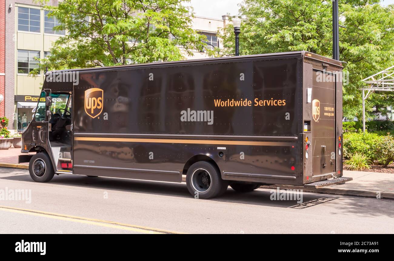 United Parcel Service Ups Vehicle Stockfotos und -bilder Kaufen - Alamy