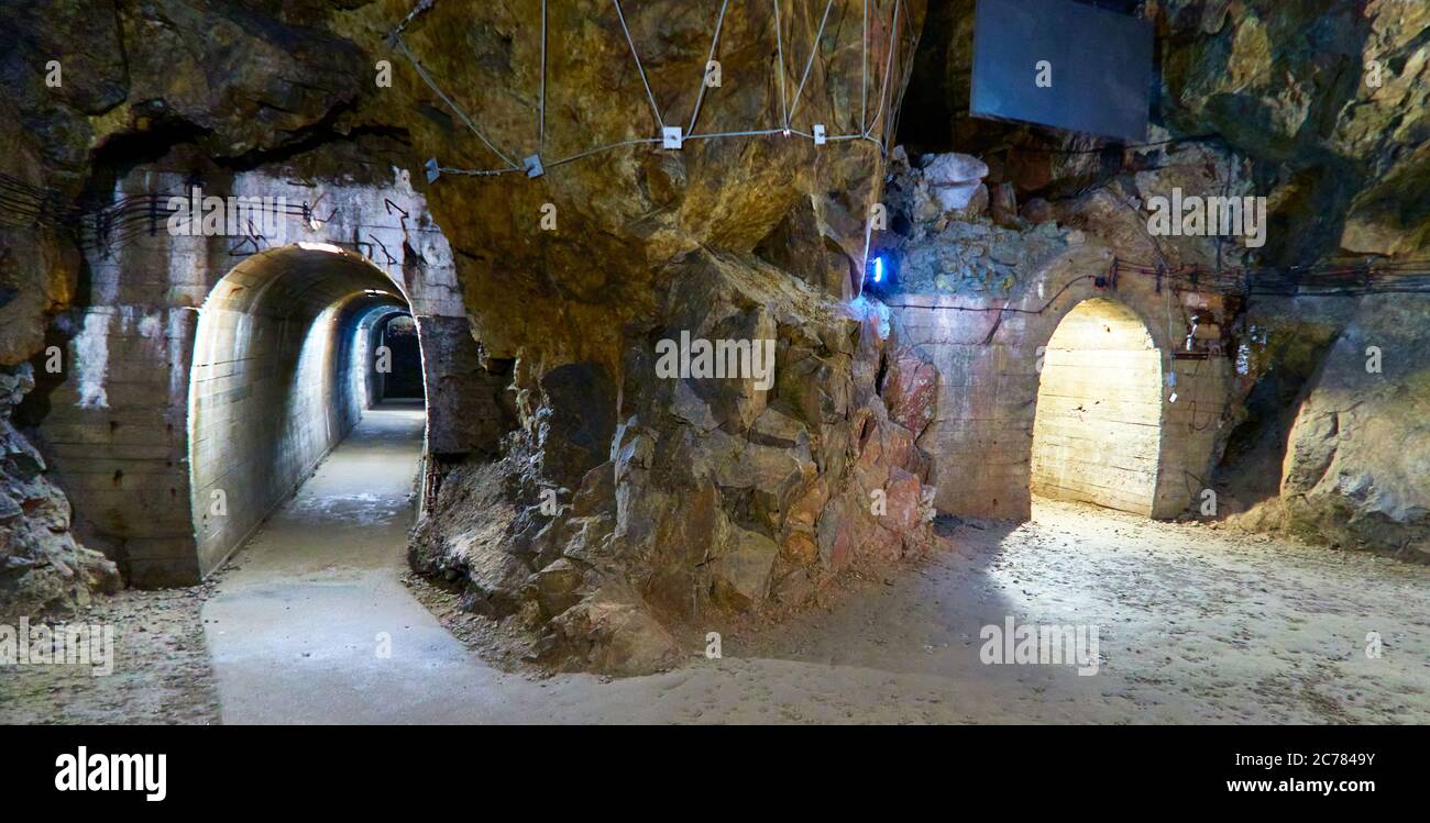 Polen, Walbrzych, Niederschlesien, Nazi-Tunnel. 50 Meter, Unter der ...