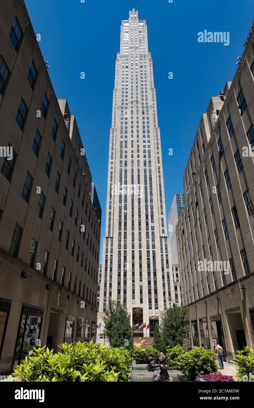 Rockefeller center promenade -Fotos und -Bildmaterial in hoher ...