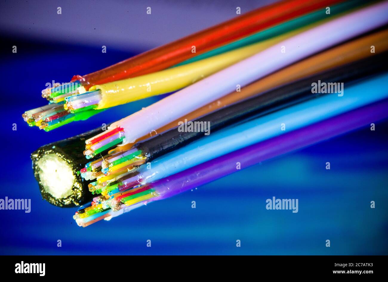 Glasfaserkabel ausbau land -Fotos und -Bildmaterial in hoher Auflösung ...