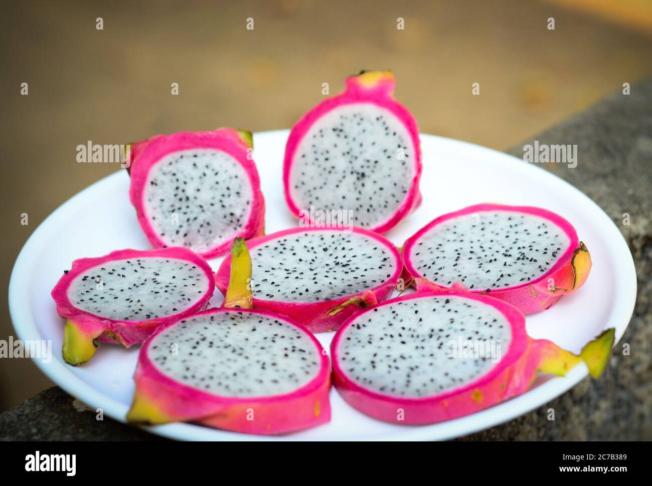 Drachenfrucht shake -Fotos und -Bildmaterial in hoher Auflösung – Alamy