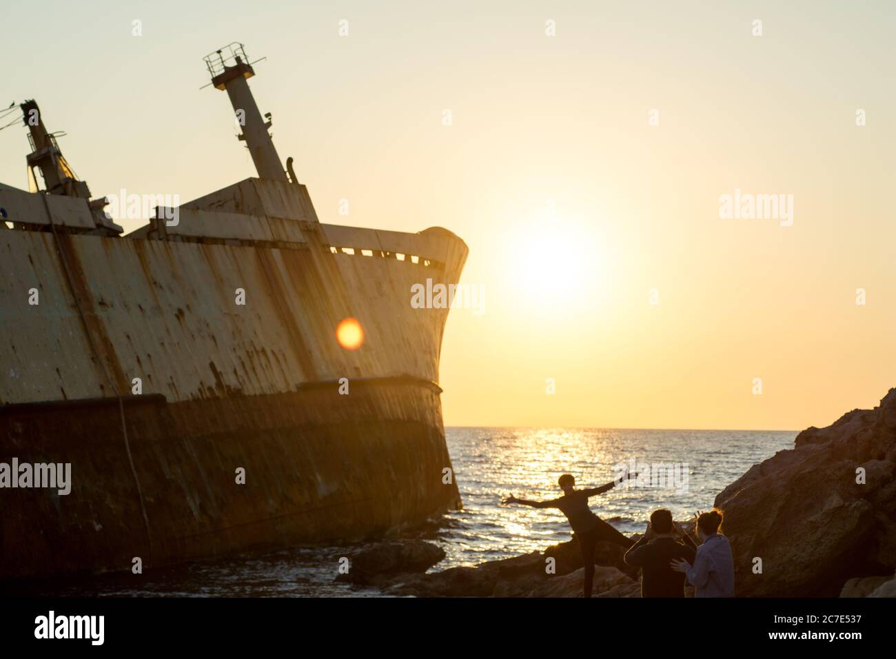 Edro 3 schiffbruch -Fotos und -Bildmaterial in hoher Auflösung – Alamy