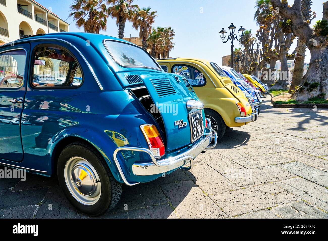 Fiat 500 italy new -Fotos und -Bildmaterial in hoher Auflösung – Alamy