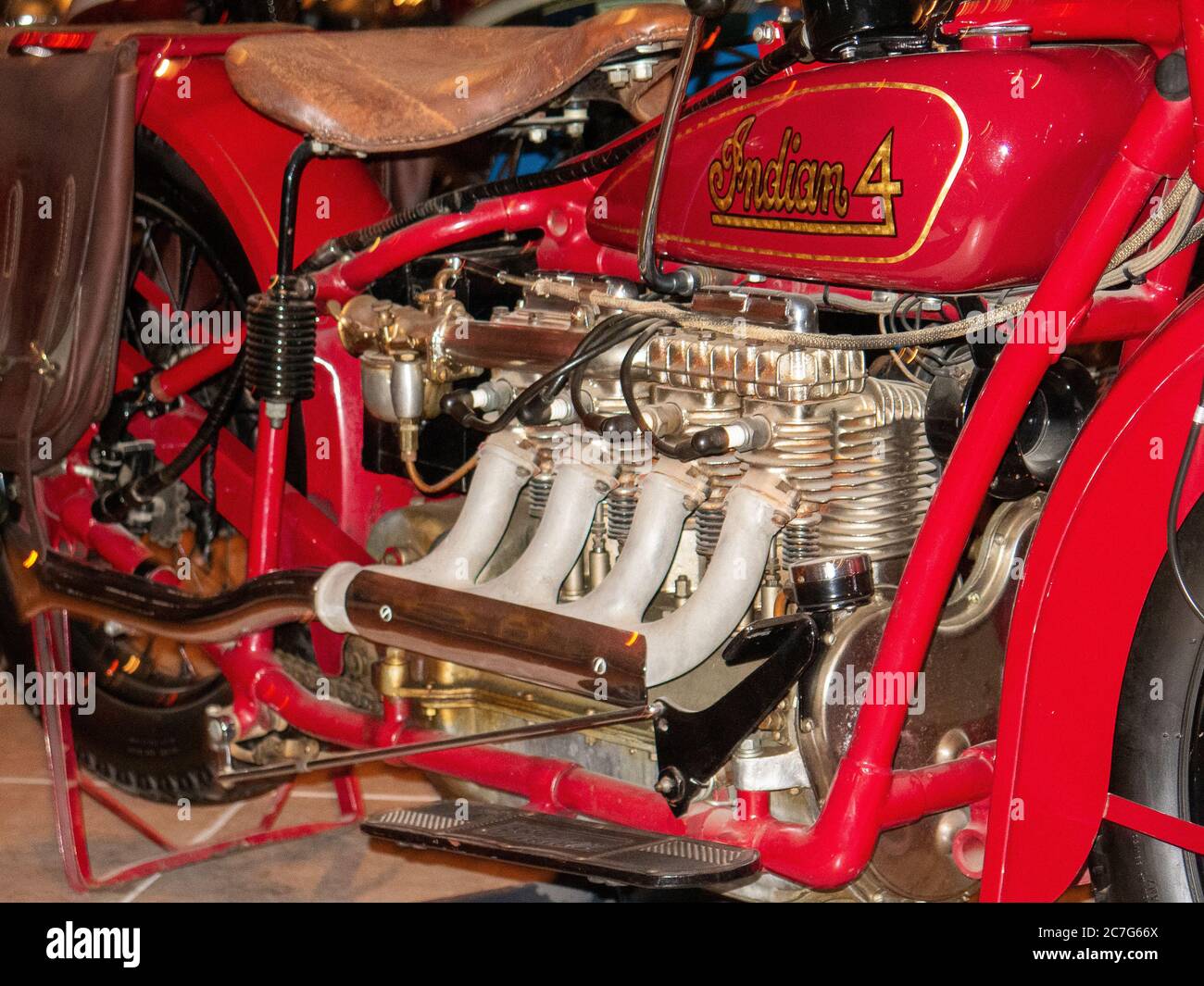 Inline vierzylinder automobilmotor Stockfotos und -bilder Kaufen - Alamy
