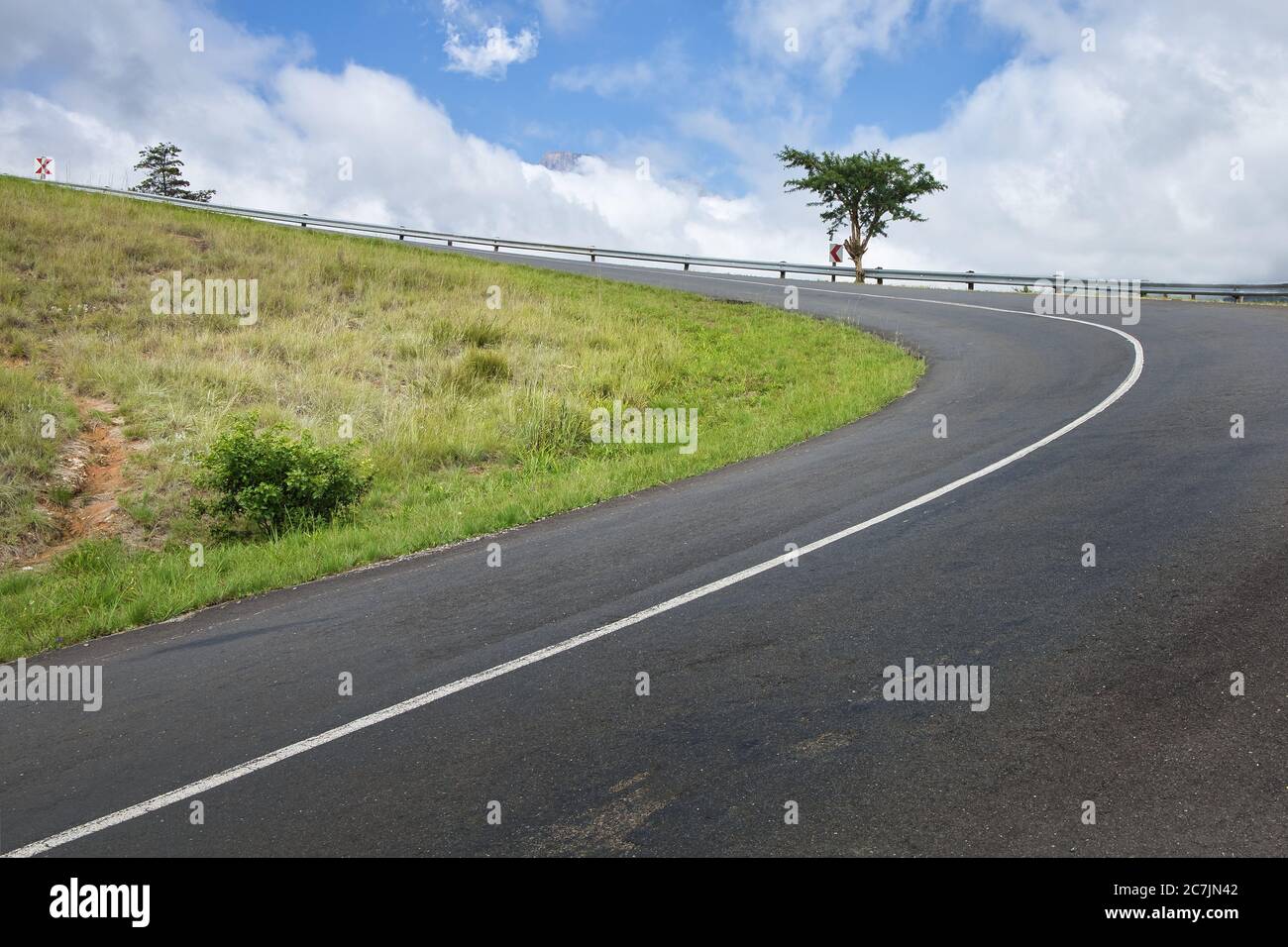 Auto alpen pass -Fotos und -Bildmaterial in hoher Auflösung – Alamy