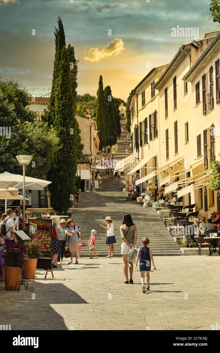 Calvari steps pollensa mallorca spain -Fotos und -Bildmaterial in hoher ...