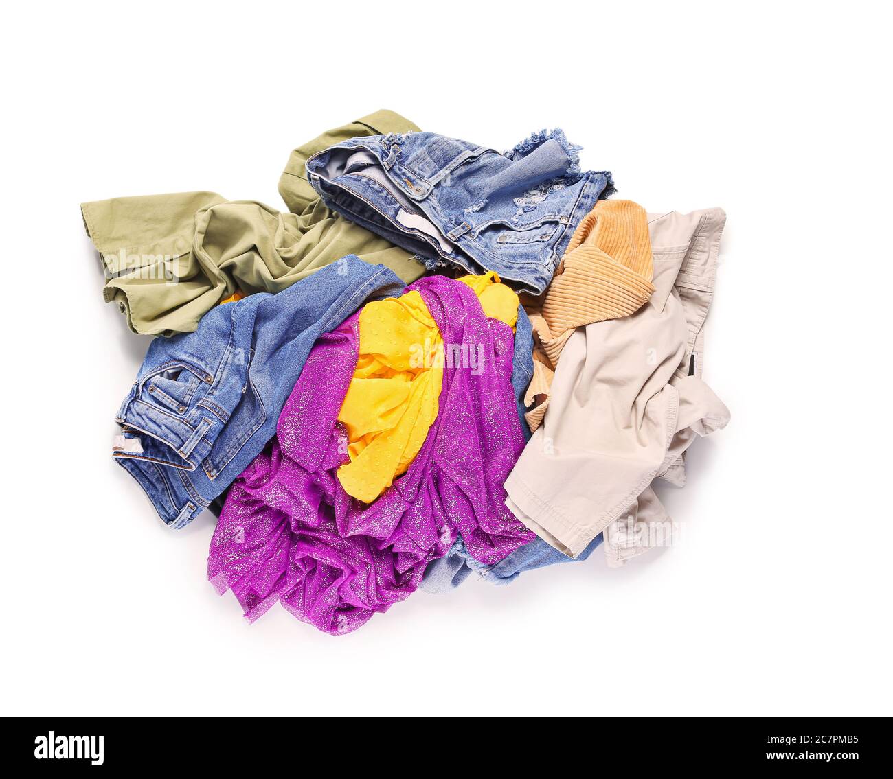 Haufen kleider -Fotos und -Bildmaterial in hoher Auflösung – Alamy