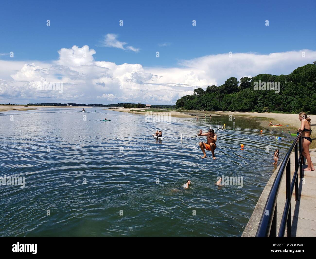 Sommer in der luft -Fotos und -Bildmaterial in hoher Auflösung – Alamy