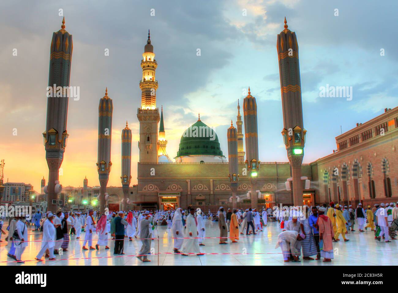 Masjid al nabawi -Fotos und -Bildmaterial in hoher Auflösung - Seite 4 ...