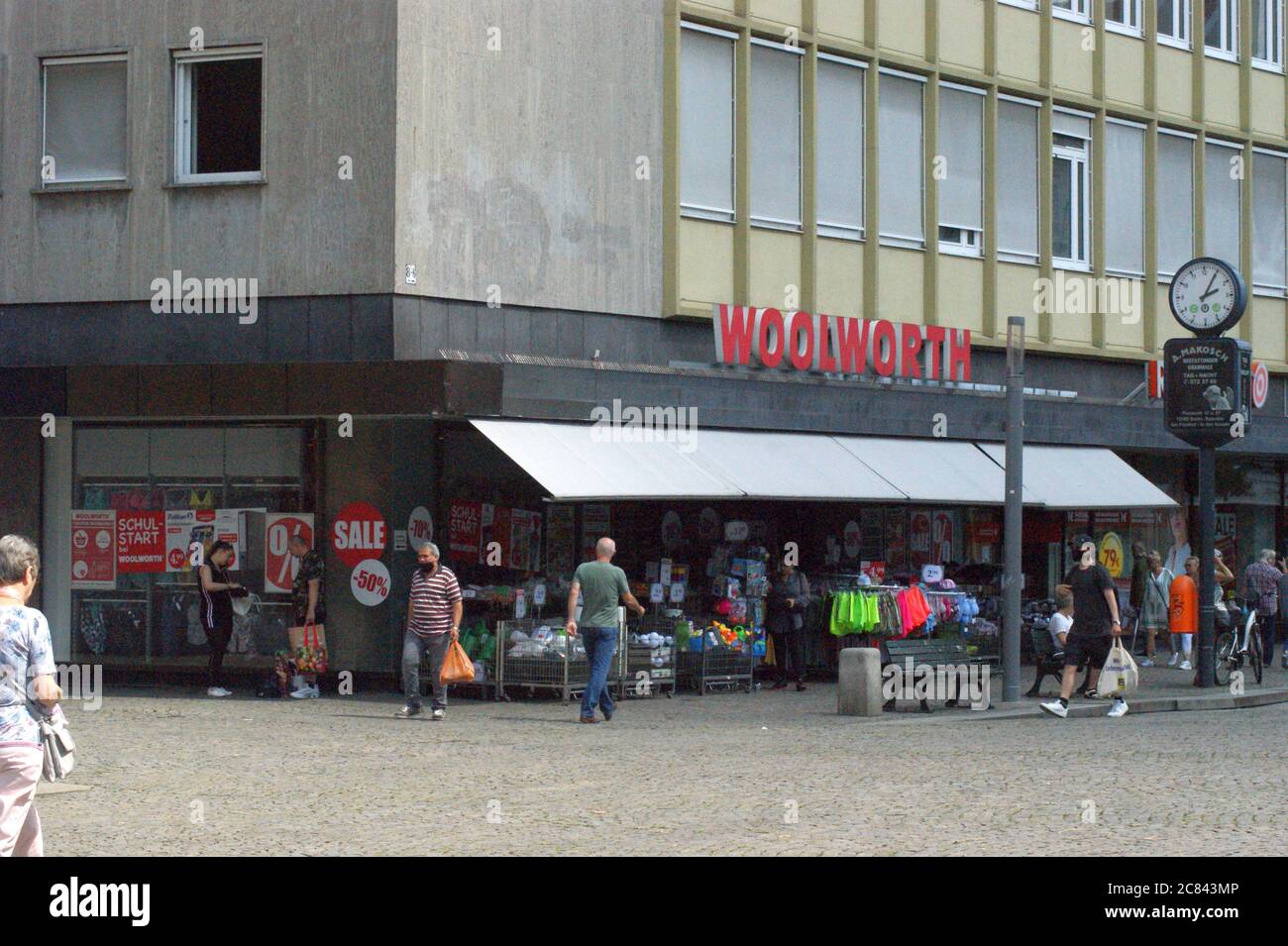 Wollworth kaufhaus -Fotos und -Bildmaterial in hoher Auflösung – Alamy