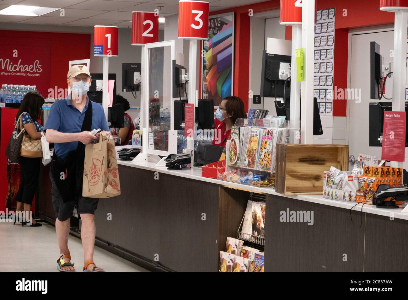 Store counter -Fotos und -Bildmaterial in hoher Auflösung – Alamy