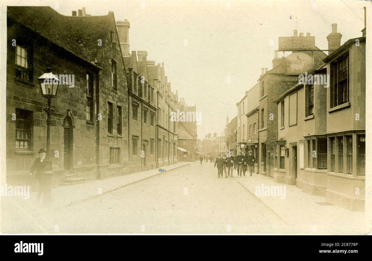 Oakham high street -Fotos und -Bildmaterial in hoher Auflösung – Alamy