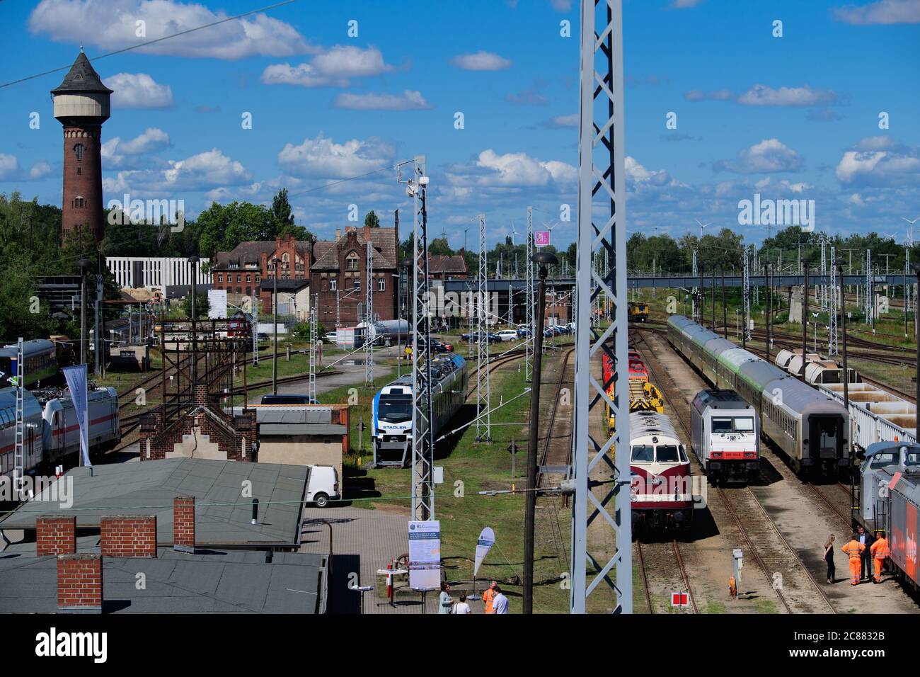 Verkehr wasserturm rangierbahnhof wustermark -Fotos und -Bildmaterial ...