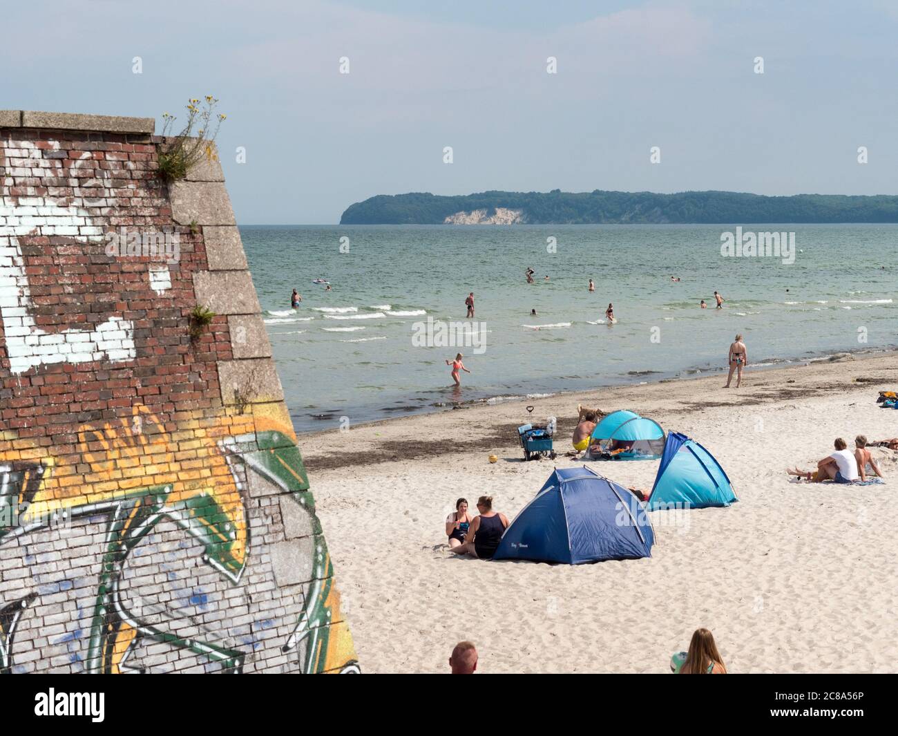 Prora im sommer -Fotos und -Bildmaterial in hoher Auflösung – Alamy