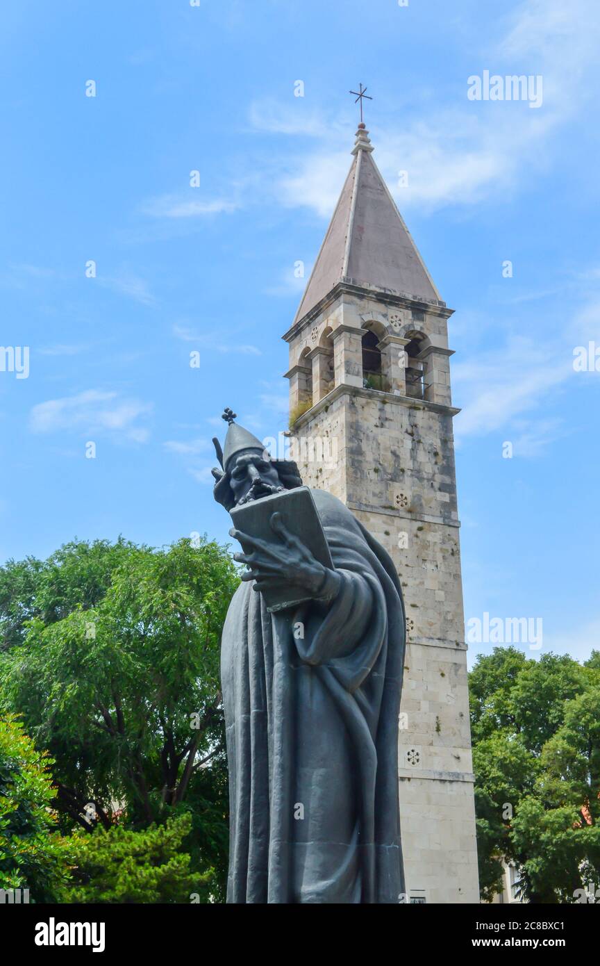 Statue gregory nin split -Fotos und -Bildmaterial in hoher Auflösung ...