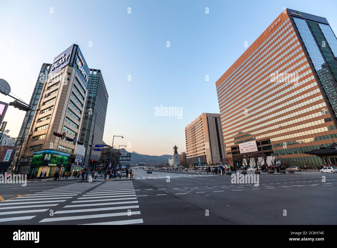 Statue von Admiral Yi Sun Shin, Sejong-daero, Sejongno, Jongno-gu ...