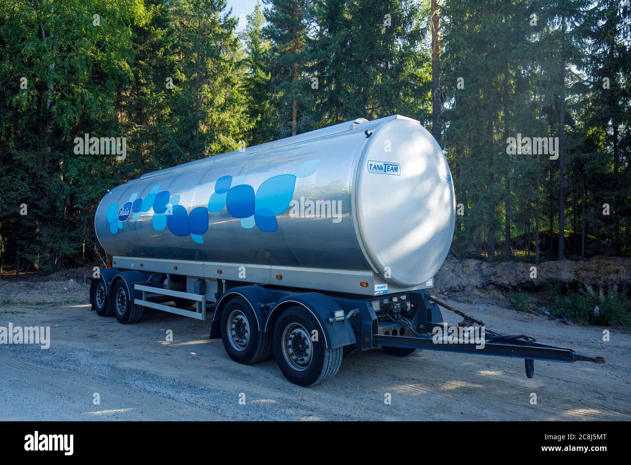 Milch tank -Fotos und -Bildmaterial in hoher Auflösung – Alamy