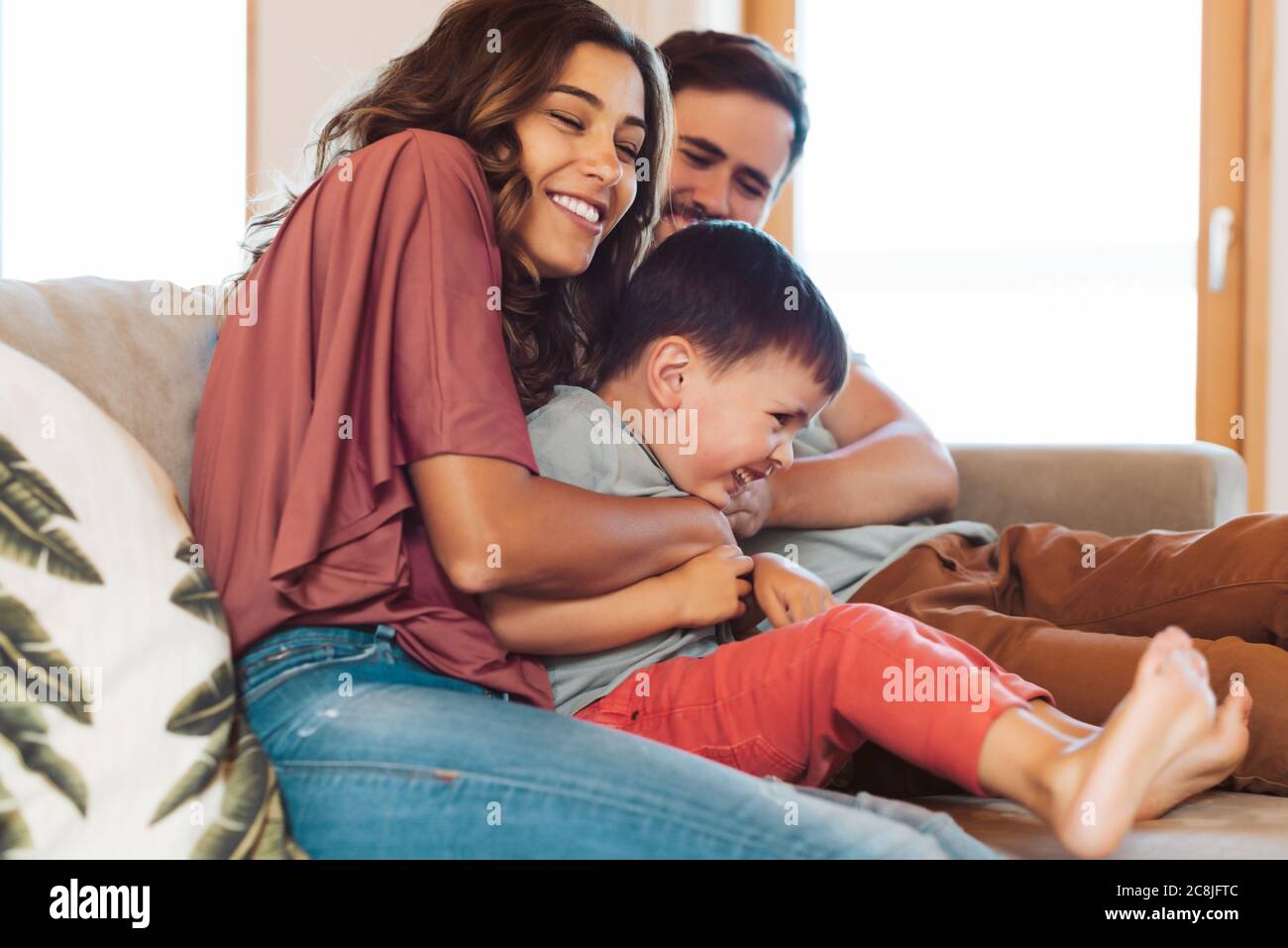 Hispanic family -Fotos und -Bildmaterial in hoher Auflösung – Alamy