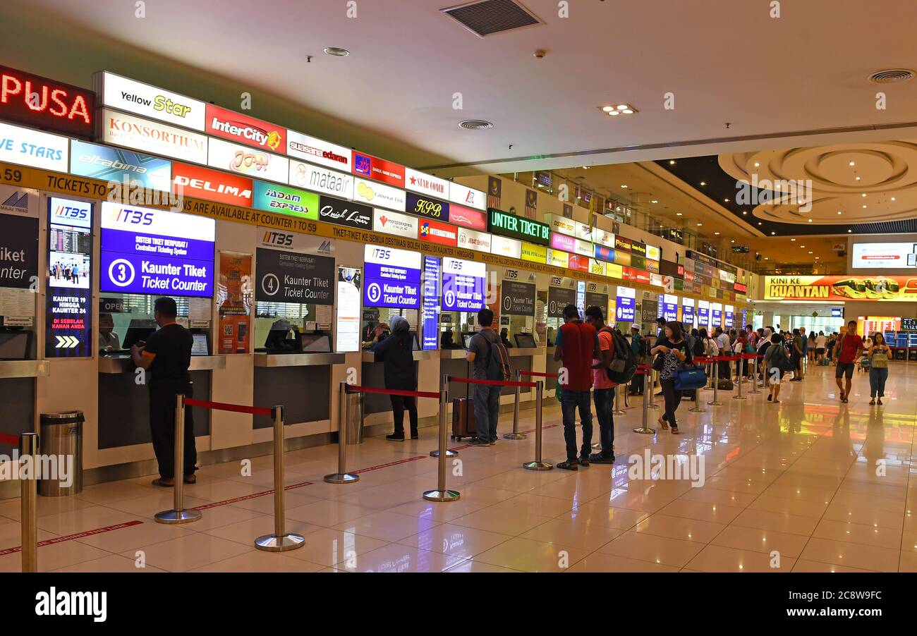 Ticketschalter am busbahnhof -Fotos und -Bildmaterial in hoher ...