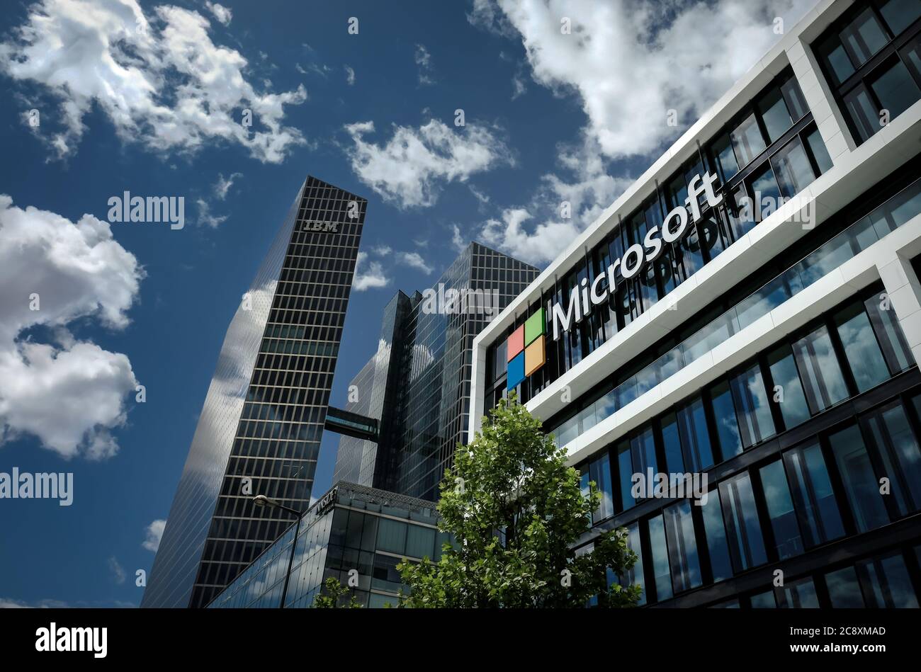 Headquarter microsoft -Fotos und -Bildmaterial in hoher Auflösung – Alamy