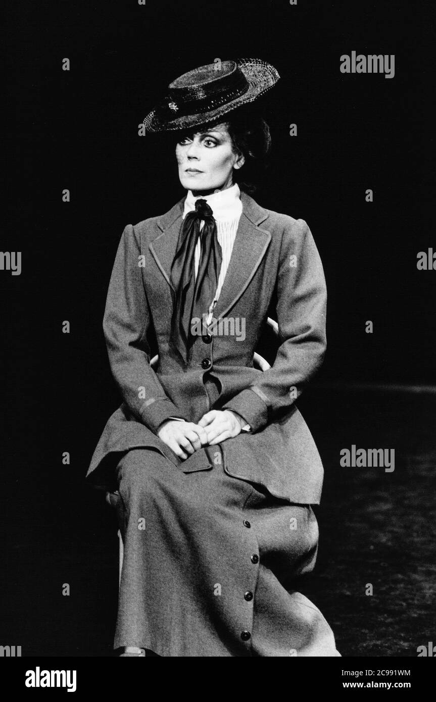 Christine Rowland Stockfotos und -bilder Kaufen - Alamy