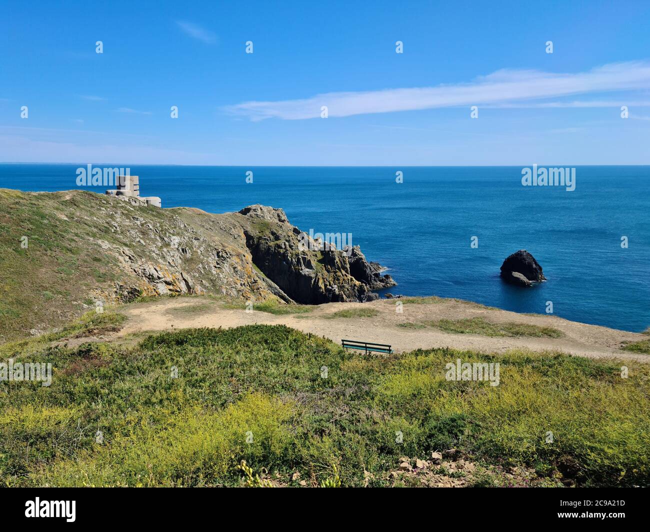 Guernsey pleinmont tower -Fotos und -Bildmaterial in hoher Auflösung ...