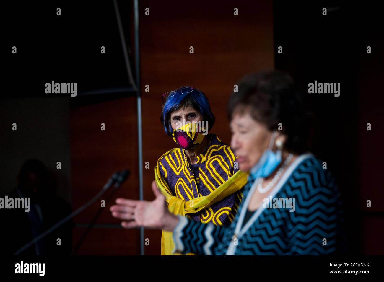 Die Amerikanische Vertreterin Rosa DeLauro Demokratin Von Connecticut die-amerikanische-vertreterin-rosa-delauro-demokratin-von-connecticut
