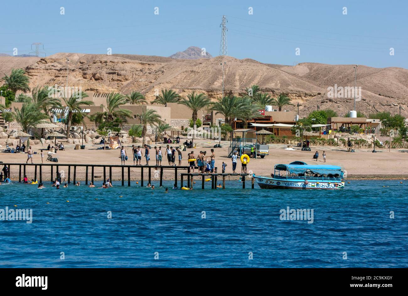 Knaben baden -Fotos und -Bildmaterial in hoher Auflösung - Seite 2 - Alamy