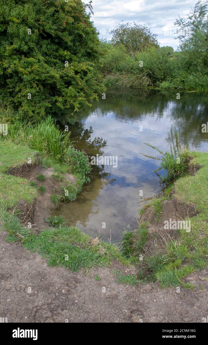 River bank erosion -Fotos und -Bildmaterial in hoher Auflösung – Alamy