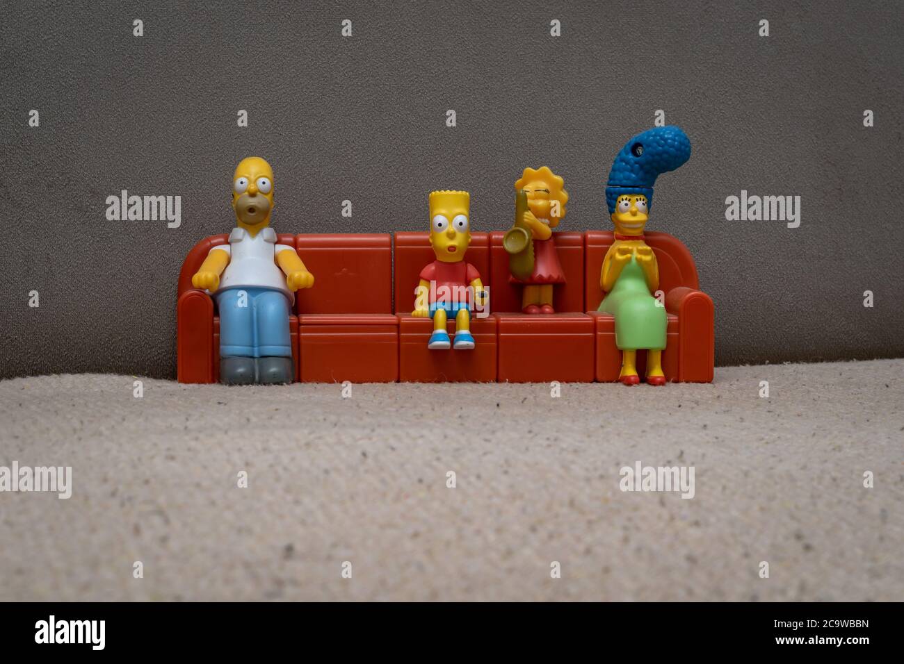 Original Kunststoff-Figuren, Spielzeugfiguren der Simpsons Familie ...
