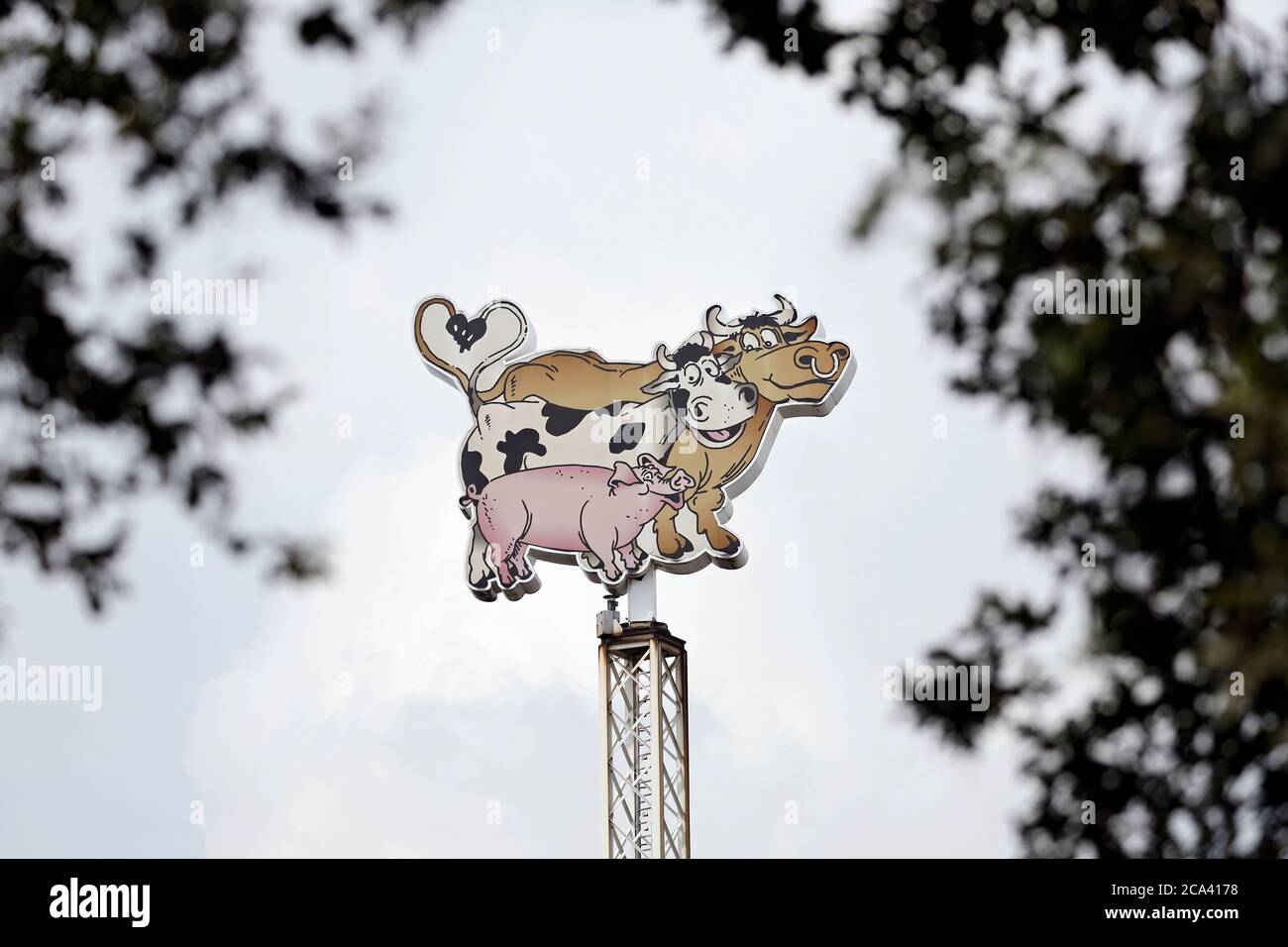 Tonnies logo -Fotos und -Bildmaterial in hoher Auflösung – Alamy