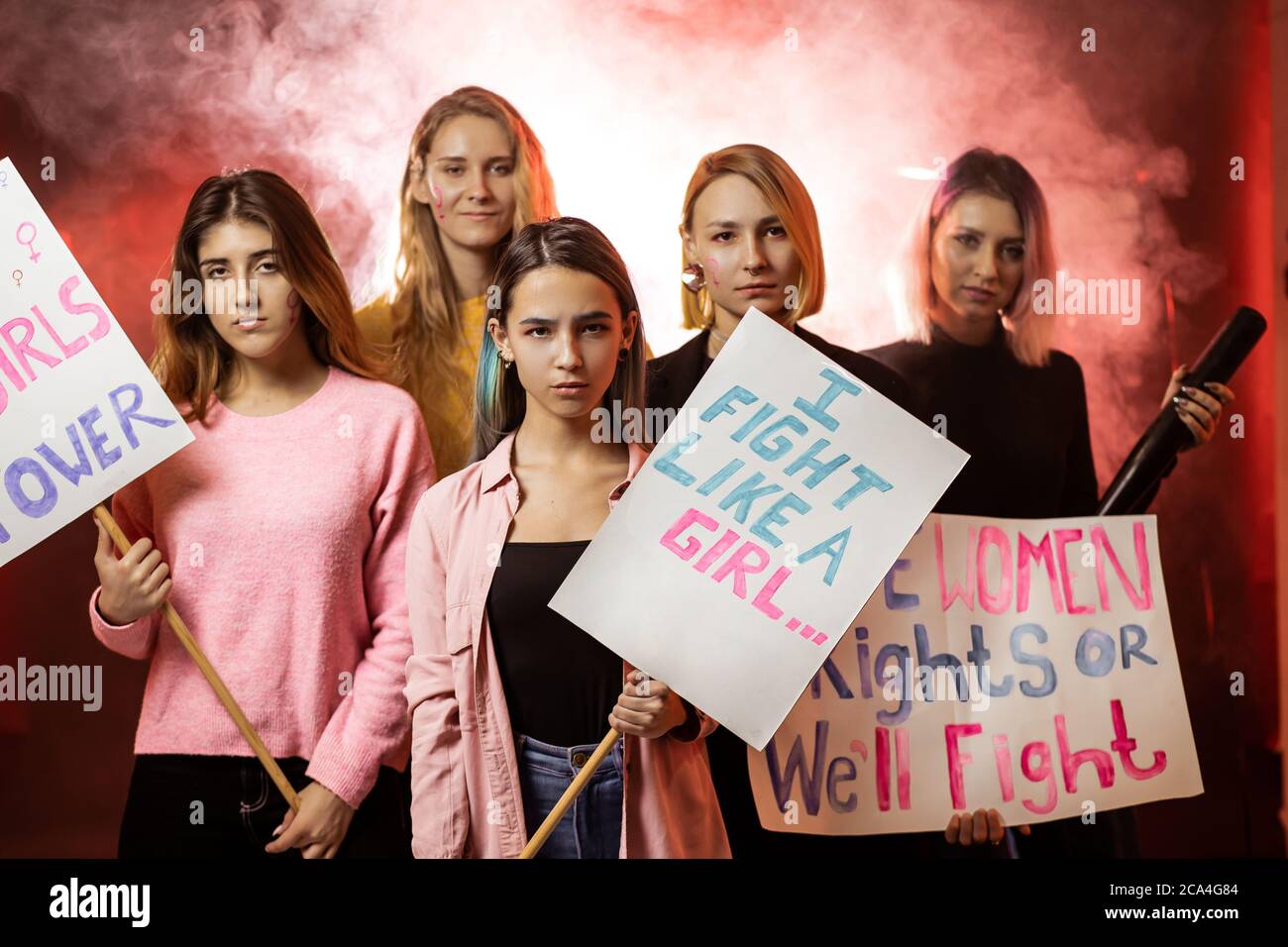 Coole feministinnen -Fotos und -Bildmaterial in hoher Auflösung – Alamy