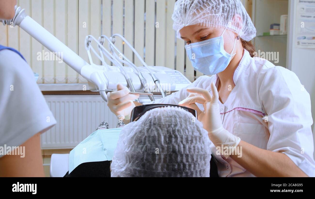 Zahnärztlicher kunde -Fotos und -Bildmaterial in hoher Auflösung – Alamy