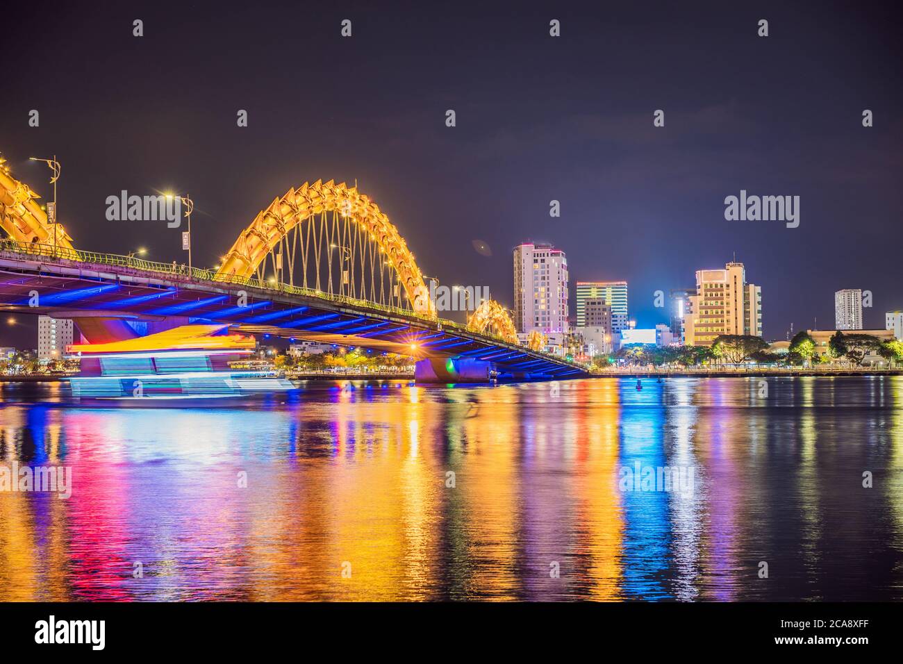 Dragon River Bridge Da Nang Vietnam Stockfotos und -bilder Kaufen - Alamy