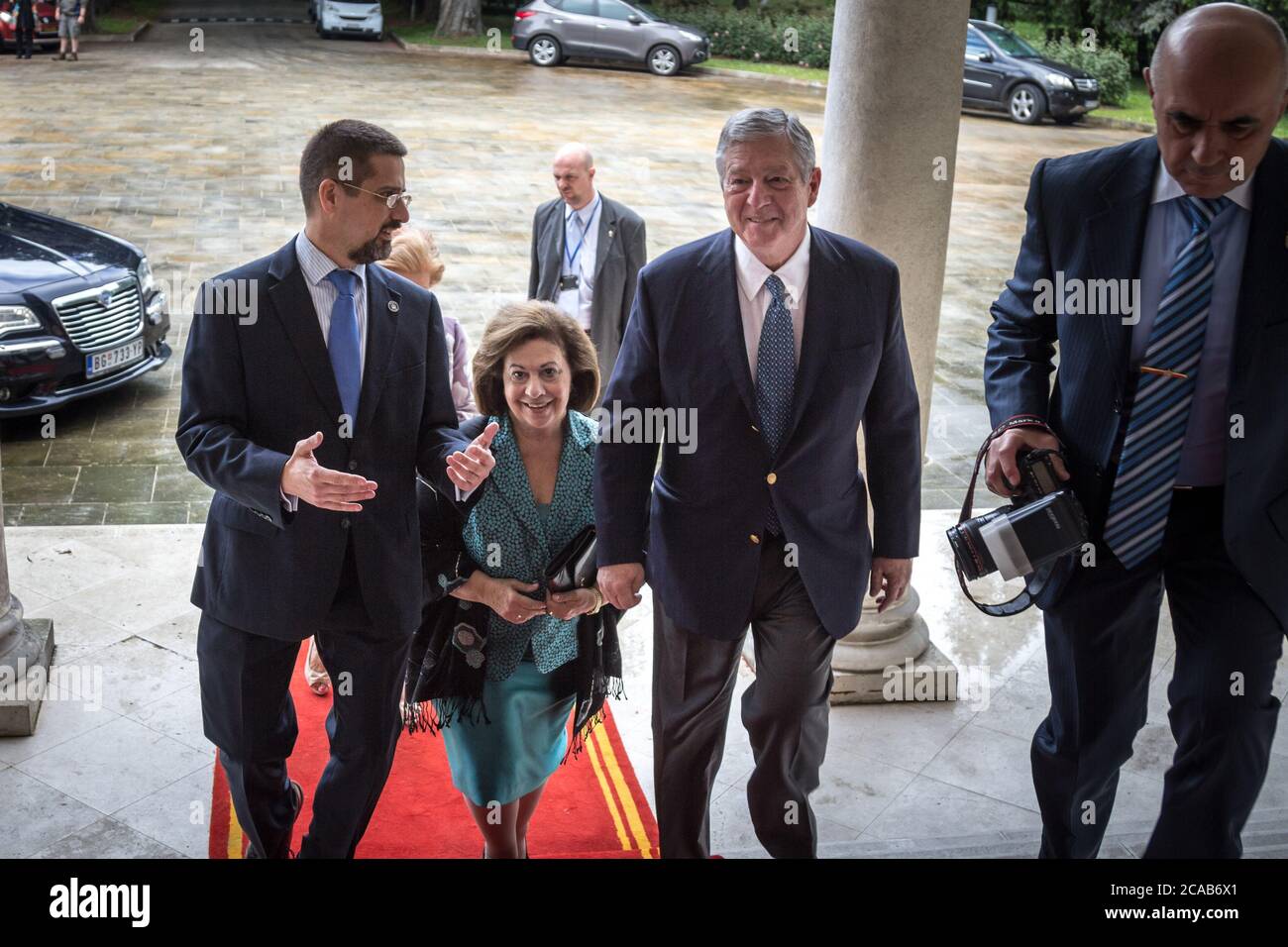 Kronprinz alexander und prinzessin katherine von jugoslawien -Fotos und -Bildmaterial in hoher ...