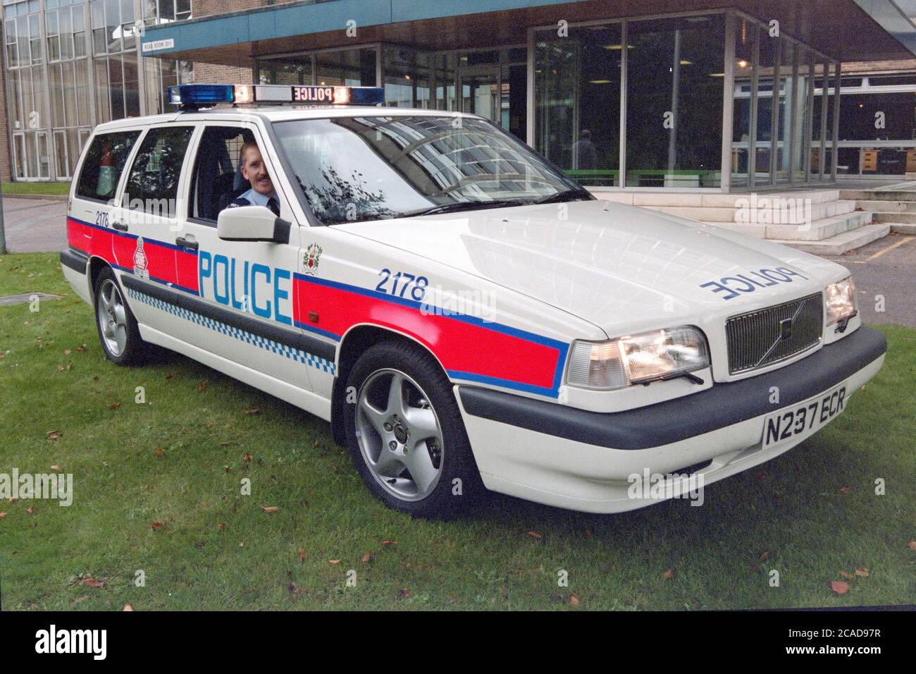 Polizeiwagen der polizei von hampshire -Fotos und -Bildmaterial in ...