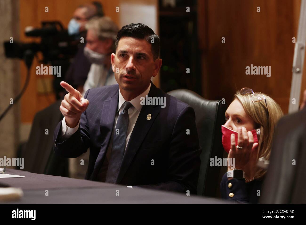 Der amtierende US-Innenminister Chad F. Wolf spricht vor einer Anhörung ...