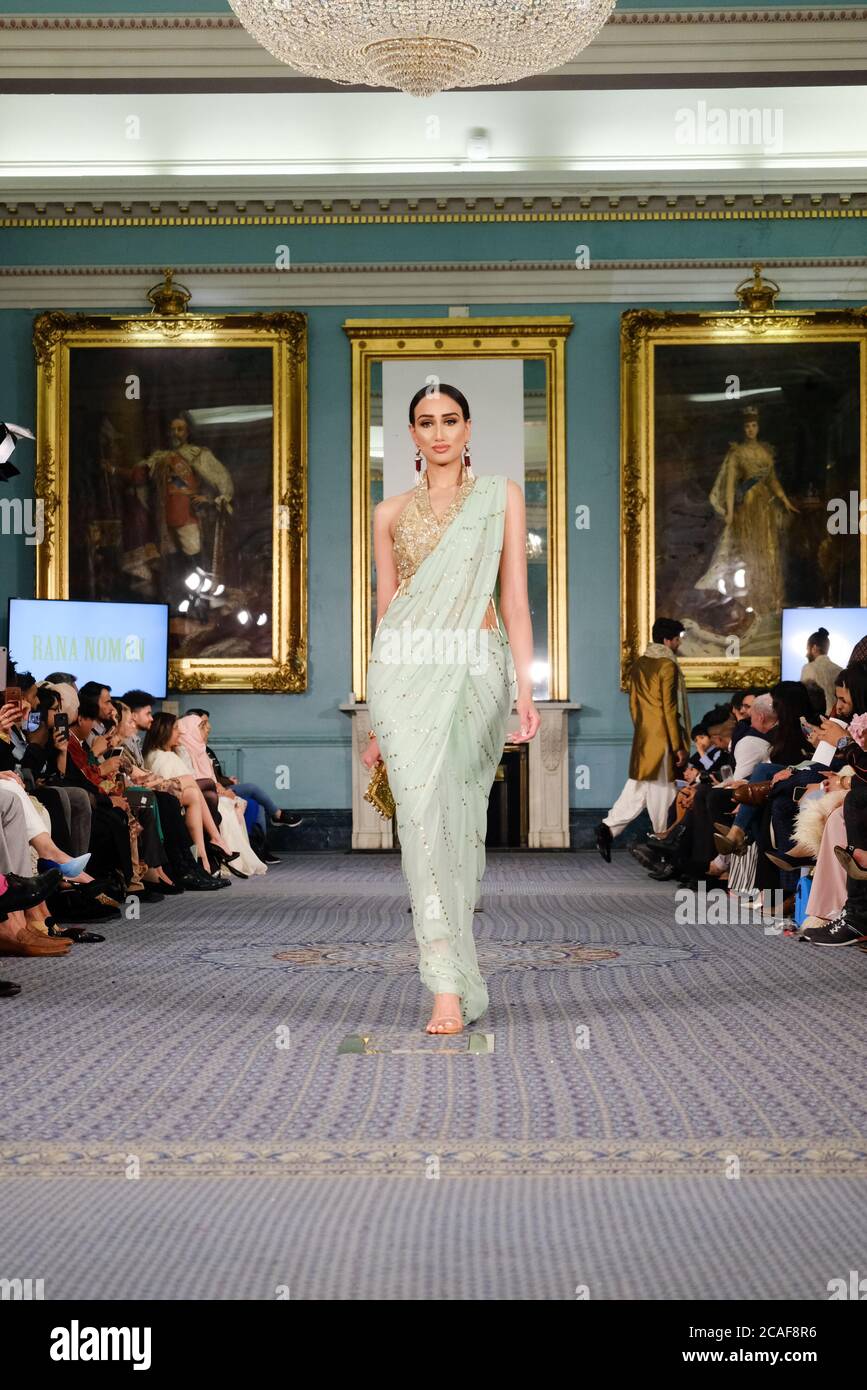 Modelo de sari tradicional -Fotos und -Bildmaterial in hoher Auflösung ...