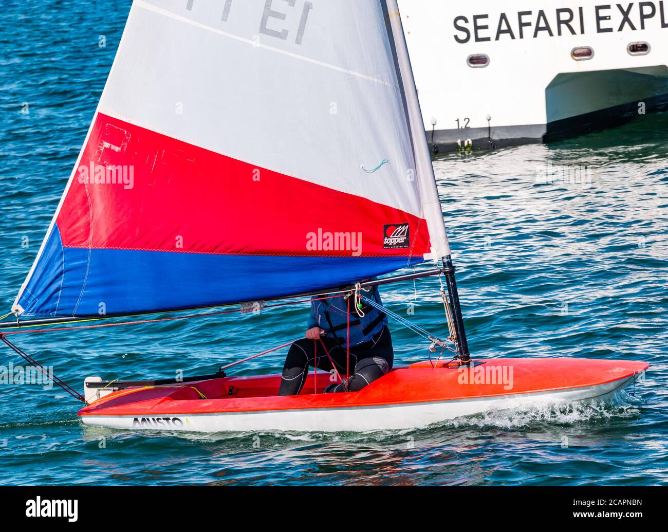 Topper boot -Fotos und -Bildmaterial in hoher Auflösung – Alamy